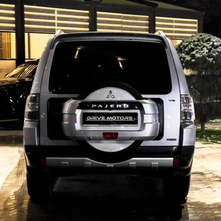 В продаже ! Автомобиль MITSUBISHI PAJERO