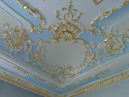 Монтажник гипсовый лепнины