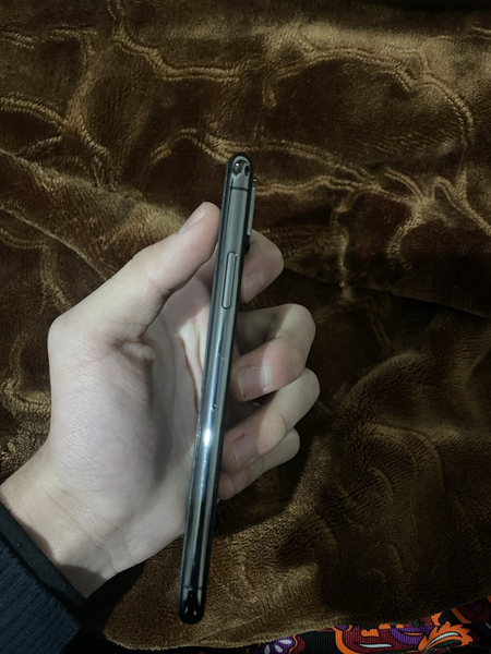 iPhone XS эмкость 90