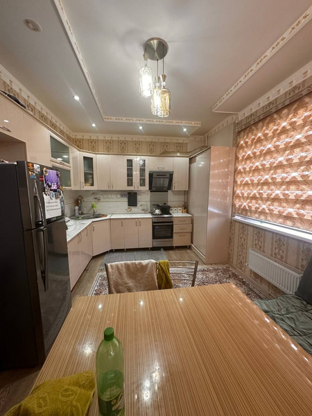 Продается дом 4,7-соток 
Кибрайский район
Кирпичная
4,7 соток
Два Дома