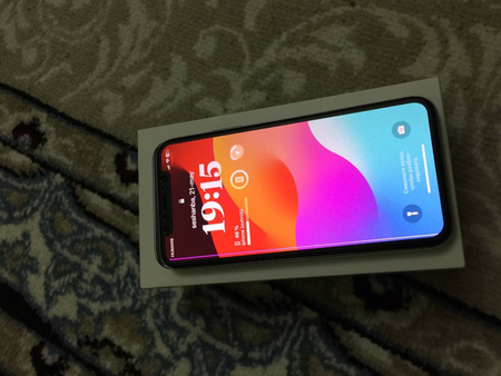 Iphone x 64gb LLA srochna sotiladi