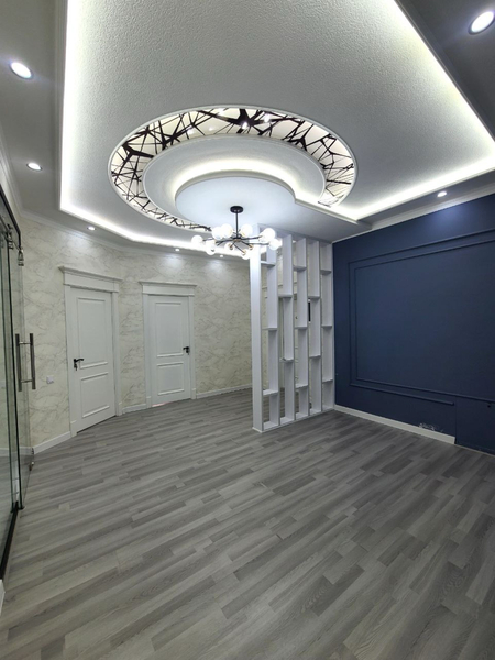 Продается 4 ком. Квартира на 2 этаже площадью 103 кв.м. Ор. Бакалея