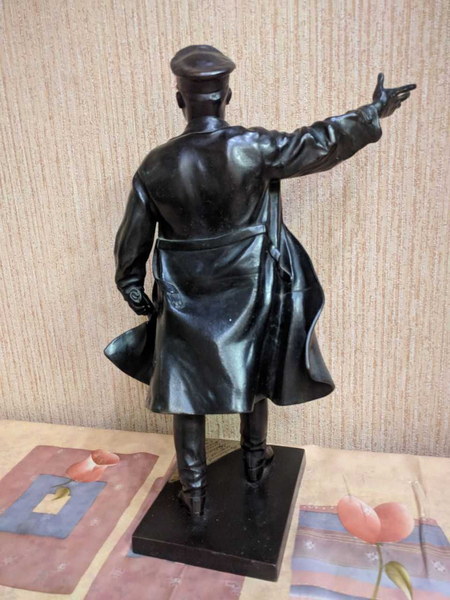 Статуя Киров ,чугун Касли 1954 год.