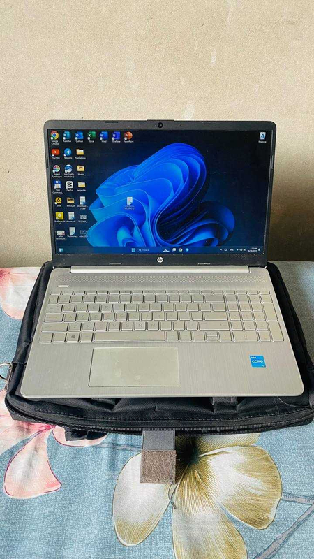 HP intel core i3 noutbuk sotiladi