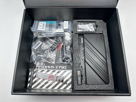 Топовая Материнская Плата Asus ROG Maximus Z790 Hero WiFi DDR5 Full