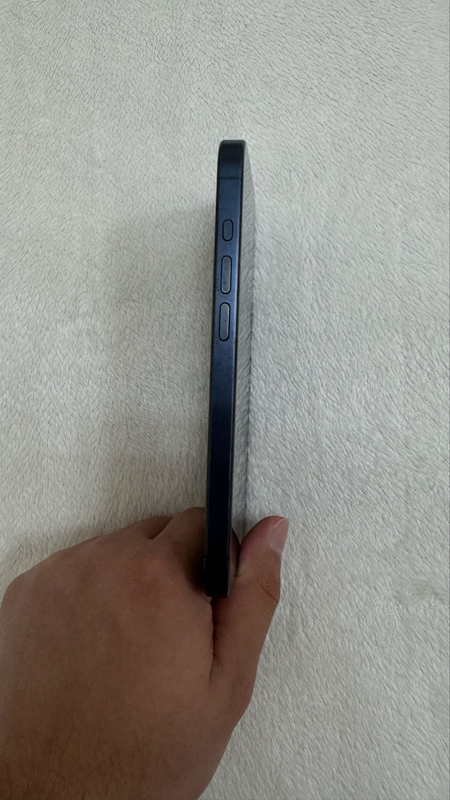 iPhone 15 pro LLA идеальное состояние