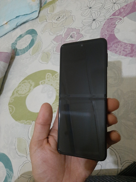 Samsung galaxy Z Flip 3 8/256 gb