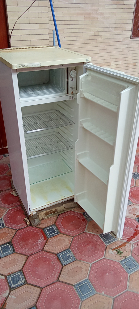 Продам холодильник