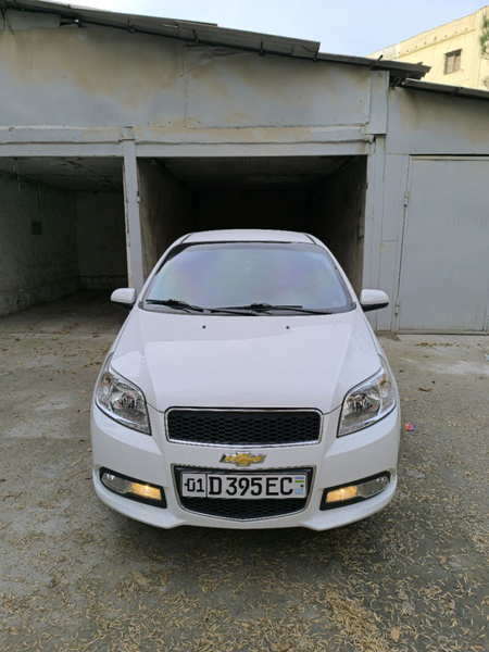 Продаю Нексия 3 автомат