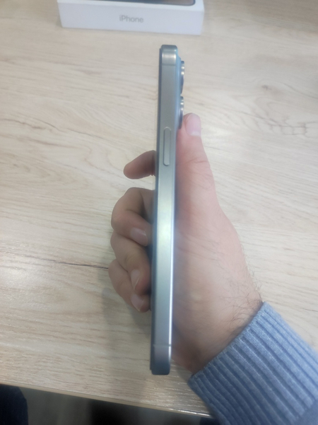 iPhone 15pro max 256gb Natural Titanium srochna sotiladi