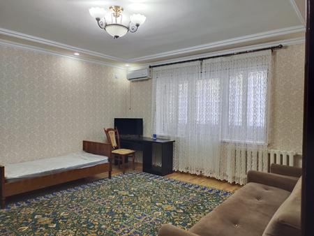 Срочно Сдается квартира паркентский 2-комната 65м2 евро ремонтом все у