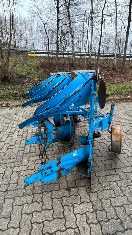 Lemken Opal 110 Omoch, Claas, Case , John derry, Belarus tortadi