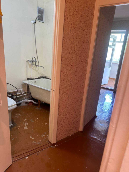 Продаю 1 комнатную 37м² кирпич Чиланзар 13, фархадский. Ипотека