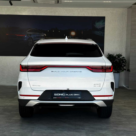 BYD SONG PLUS DM-I Awd 100 km Flagship