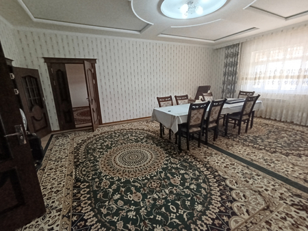 Barliq qolayliqlarga iye jay satiladi.