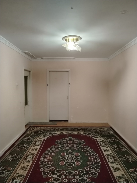 Чирчик ш. Троицк 3-этаж 3х янги планировка 300$