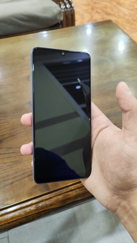 Samsung A32 sotiladi.