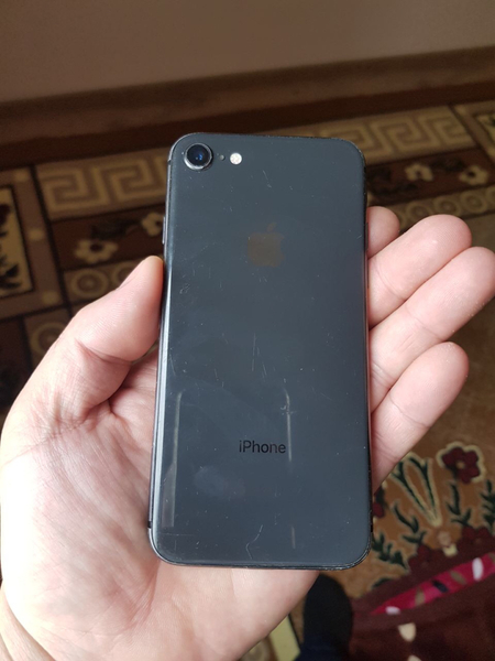 Iphone 8 64 xotira