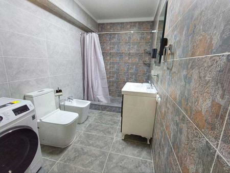 Продаётся 3/3/4 Квартира в Ц-6 ор-р Gentlemens Pub Br13