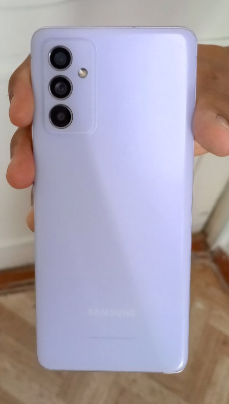 SamsungA82 ideal