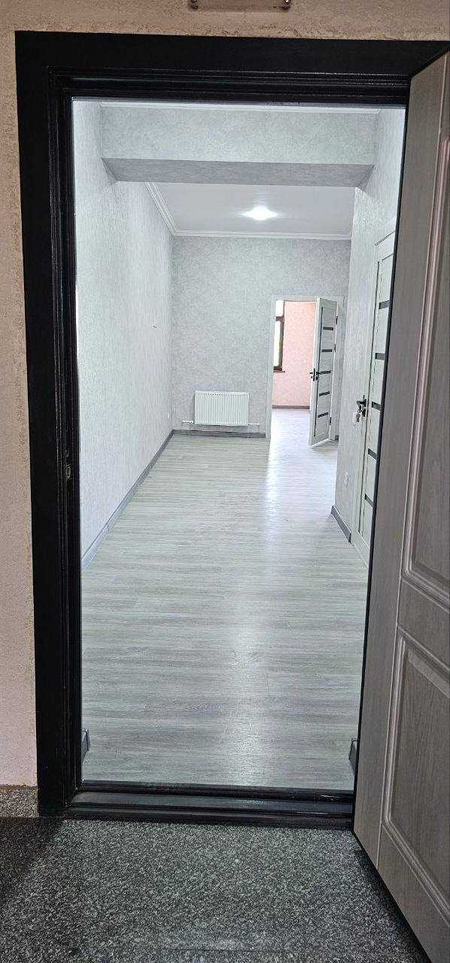 м.Буюк Ипак Йули ул.Дагестанская 3-комнатная 4/4 90 м² выс.пот ремонт