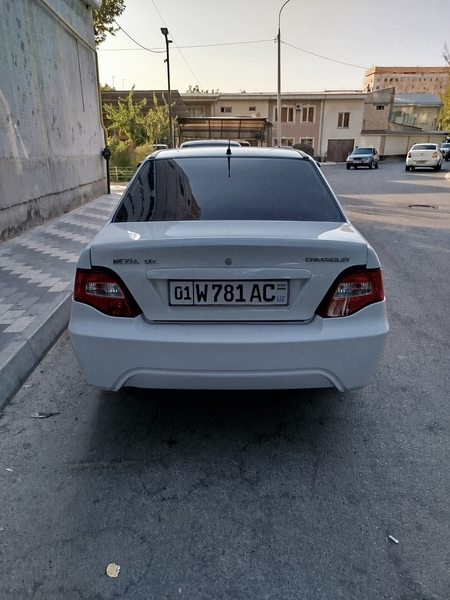 Nexia 2 Sotiladi