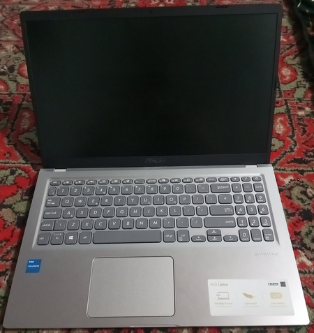 Asus noutbuk koʻp ishlatilinmagan!!!
