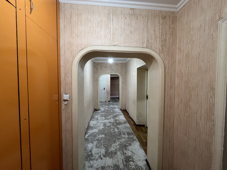 6-комнатная квартира 1 этаж