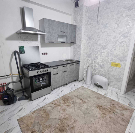 arenda sergili mowina bozor orqasi 2 xona 450$