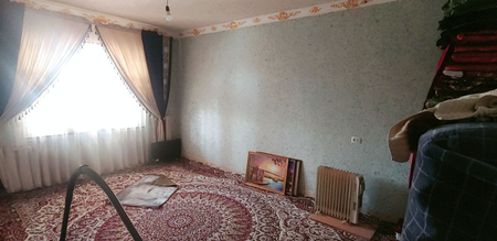 3 xonali dom maktab bogʻcha bolalar oʻyingohi paliklinika magazin bor