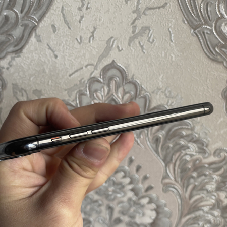 Iphone 11 pro LL/A 80% yomkst radnoy srochna korpus ideal