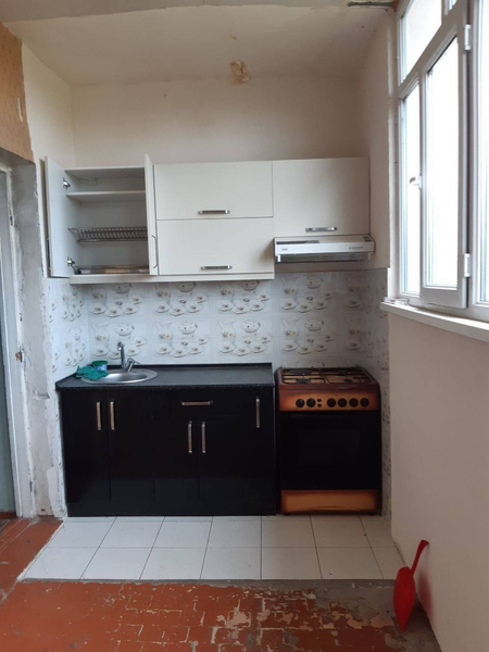 Продажа 1/5/5 буз 2, чимган балкон 2*6