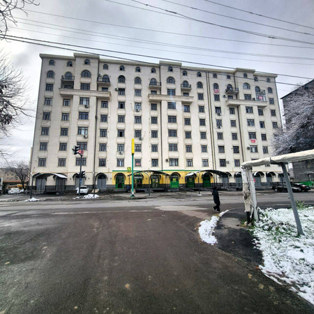 Срочно продам нежилой 1-етаж с арендаром