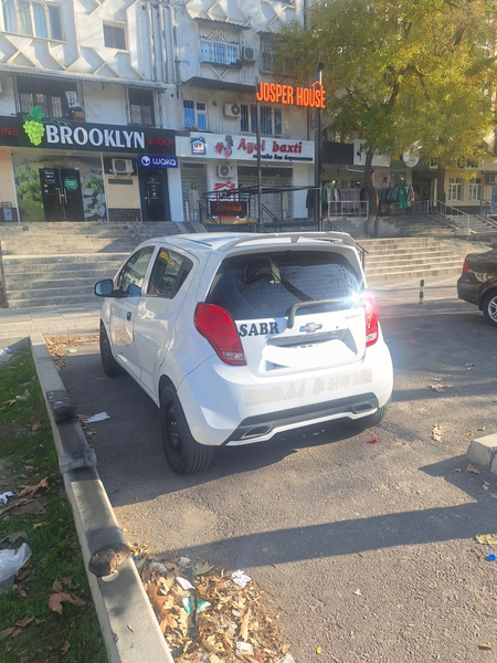 Продается Spark 2012 (1,25L)