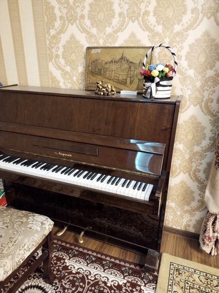 Pianino. Holati zõr. Yangiyõl