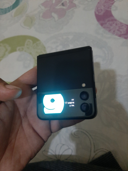 Samsung galaxy Z Flip 3 8/256 gb