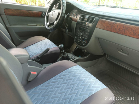 Продаю свою Lacetti