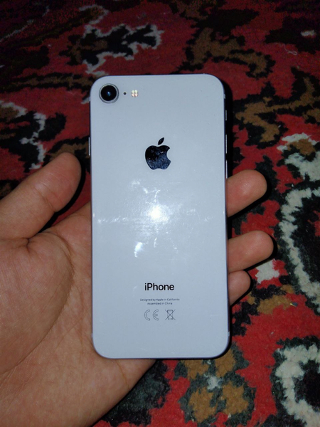 Срочно продаётся apple 8