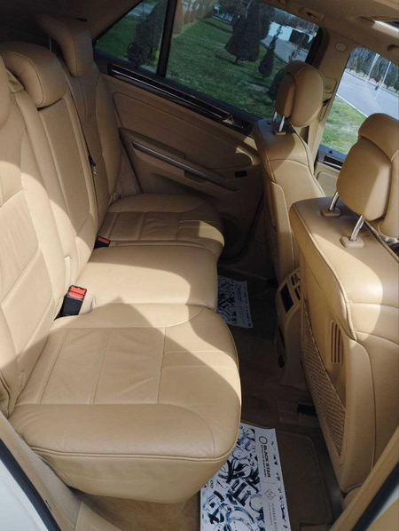 Mercedes Benz ML550