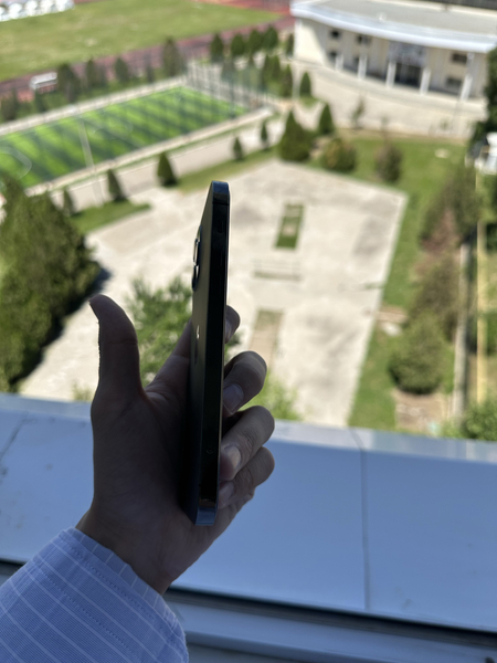 Ideal iphone sotiladi