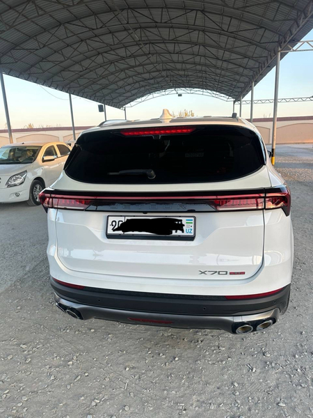 Jetour x70 plus dubay Versiya 7 mestali