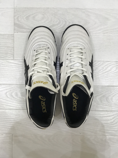 Asics Футболный красовки