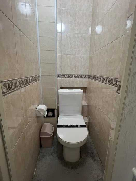 Срочно сдается 3/2/4 квартира 60 м²  Ор-р: Бизнес центр-UzOman  (США)