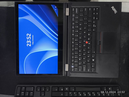 Lenovo thinkpad x380 Yoga ноутбук