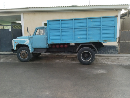 Gaz 53 1990 yil ishlab yurgan moshina