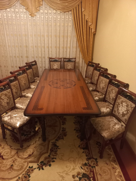 Стол стул сотилади 12 талик