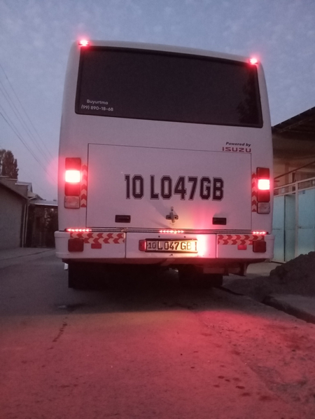 ISUZU NP 37 SOTILADI 2012 yili miyaxki qilingan