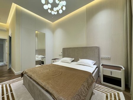 Срочно продается квартира в ЖК Poytaxt Gavhari.   100м
