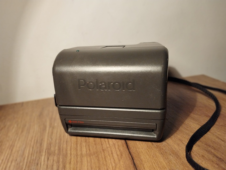 Фотоаппарат polaroid продаётся