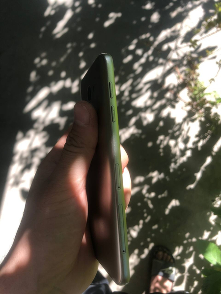 Iphone 7 2ta bor srochna sotiladi
